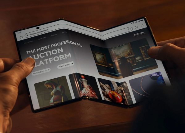Huawei Mate XT, ecco il primo smartphone al mondo con triplo schermo